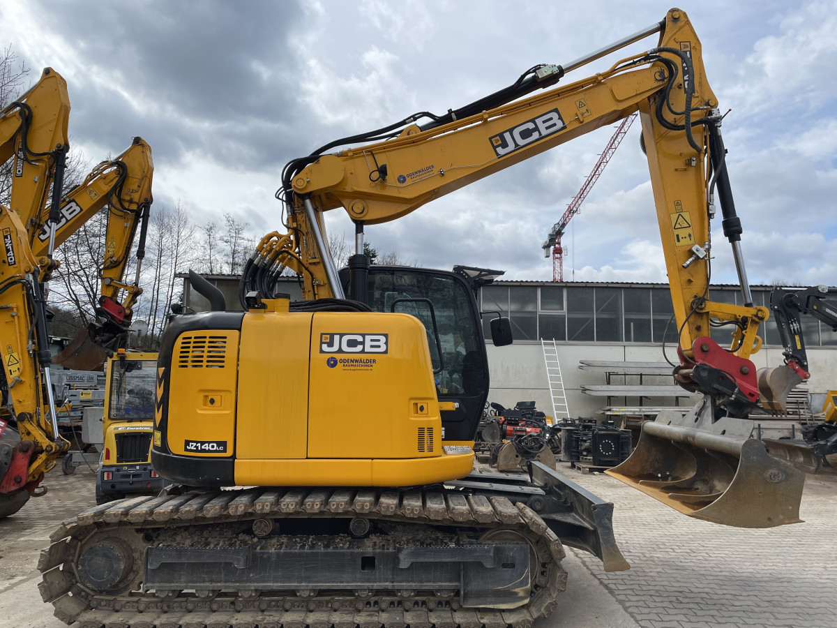 Kettenbagger JCB JZ140LC - Mit Gummipads gebraucht kaufen - MachineryPortal